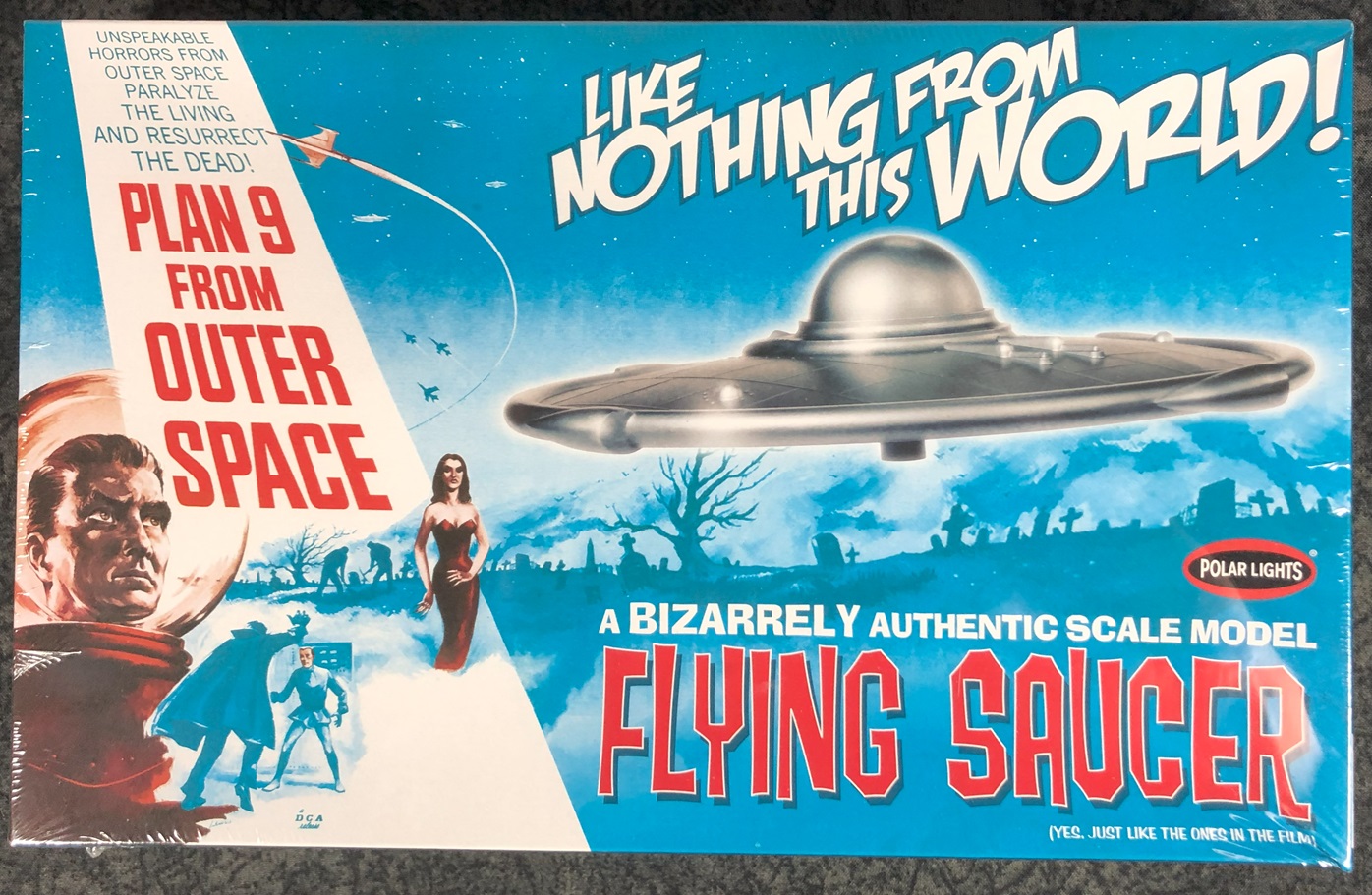 Polar Lights - Plan 9 From Outer Space 1:48 Scale Flying Saucer Plastic ...